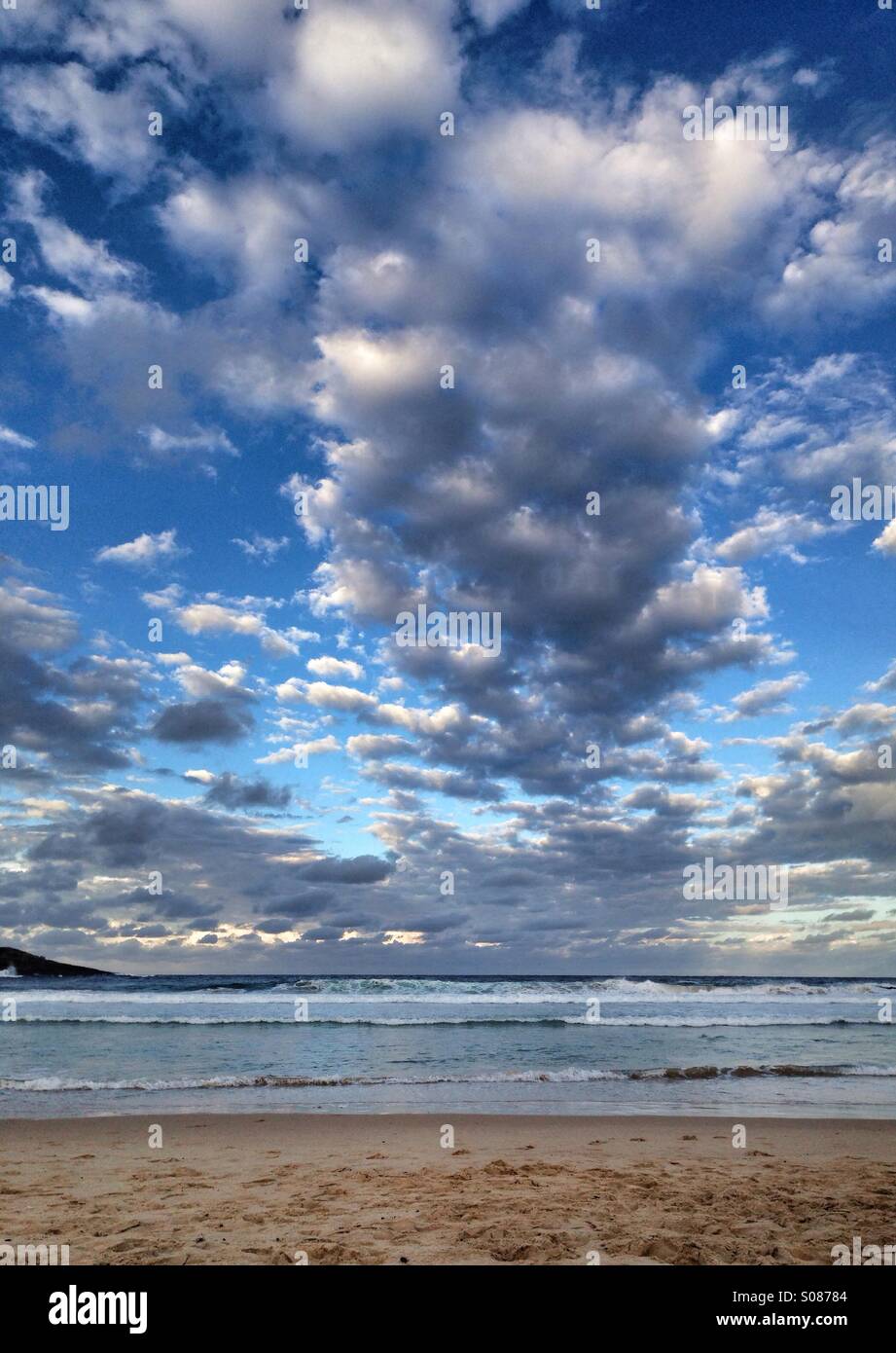 Pretty beach hi-res stock photography and images - Alamy
