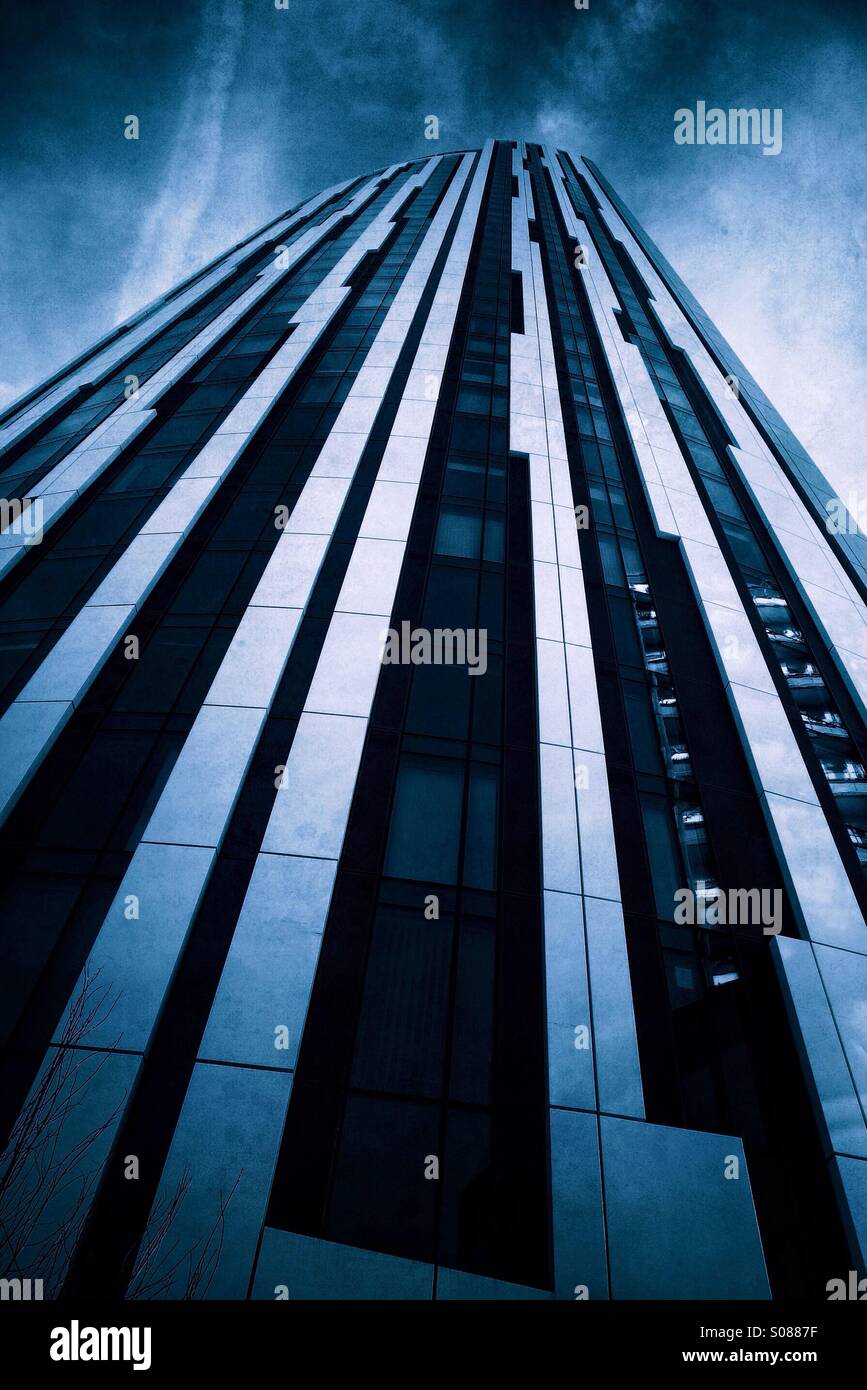 High rise cladding london hi-res stock photography and images - Alamy