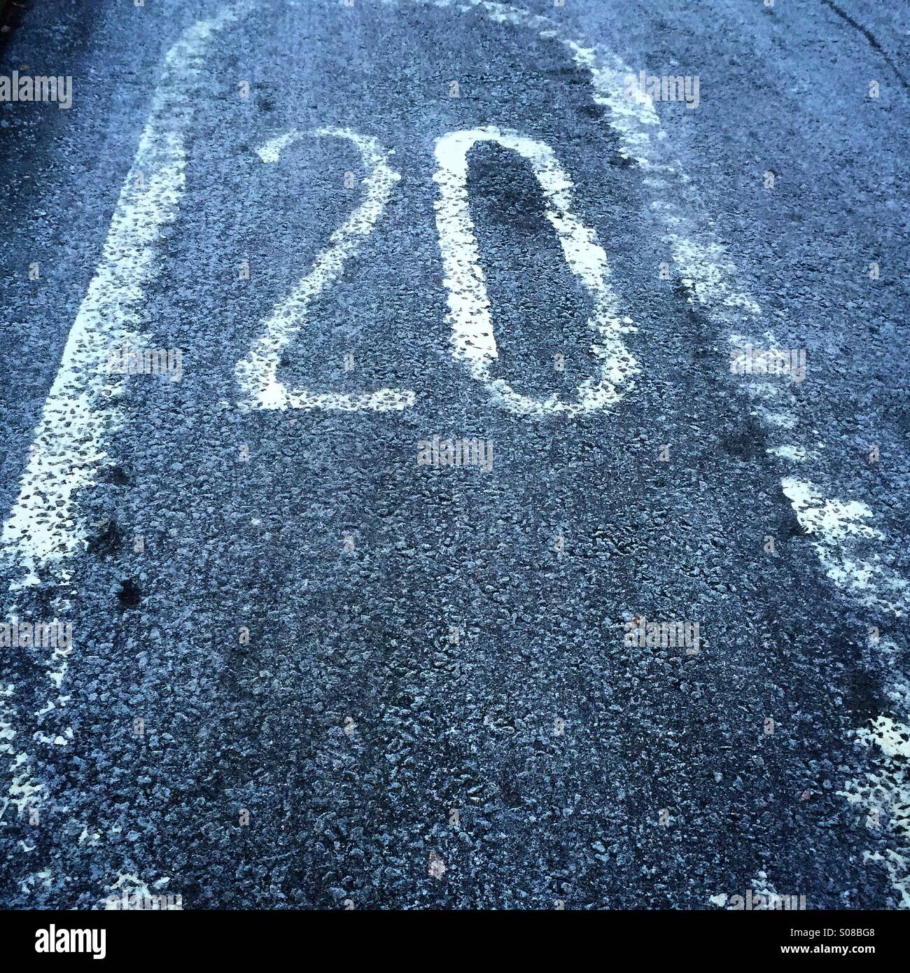 Slippy roads hi-res stock photography and images - Alamy