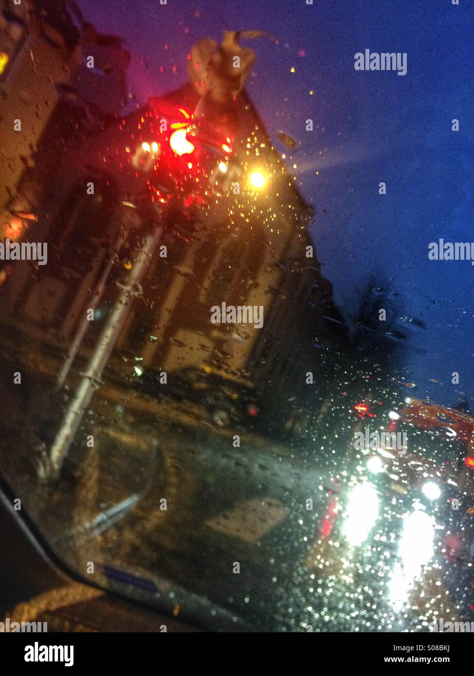 Its raining hard hi-res stock photography and images - Alamy