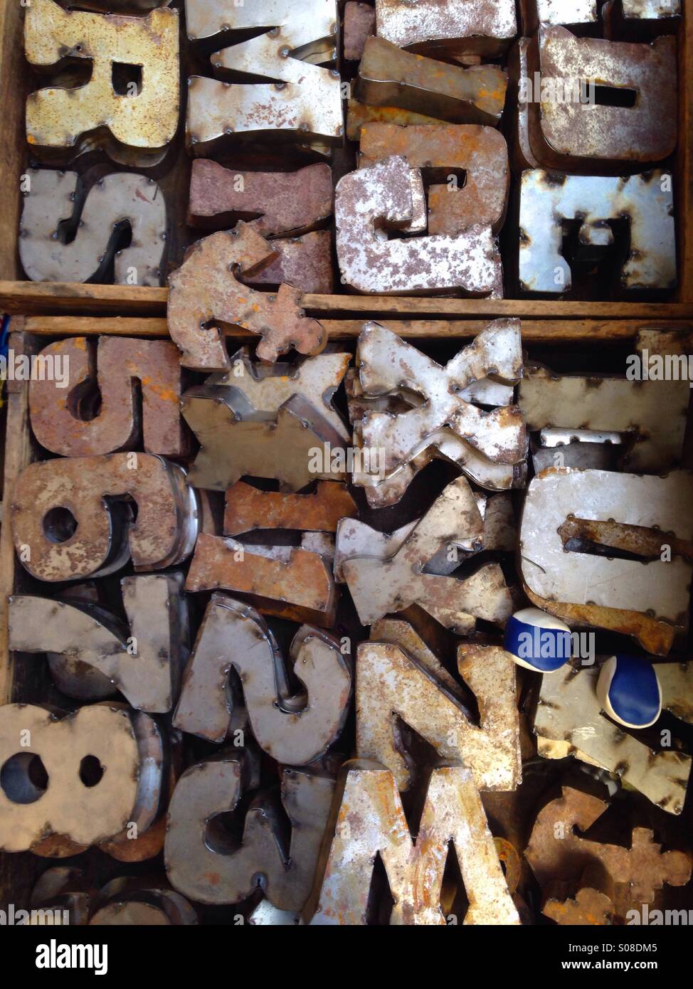 Typeset letters hi-res stock photography and images - Alamy