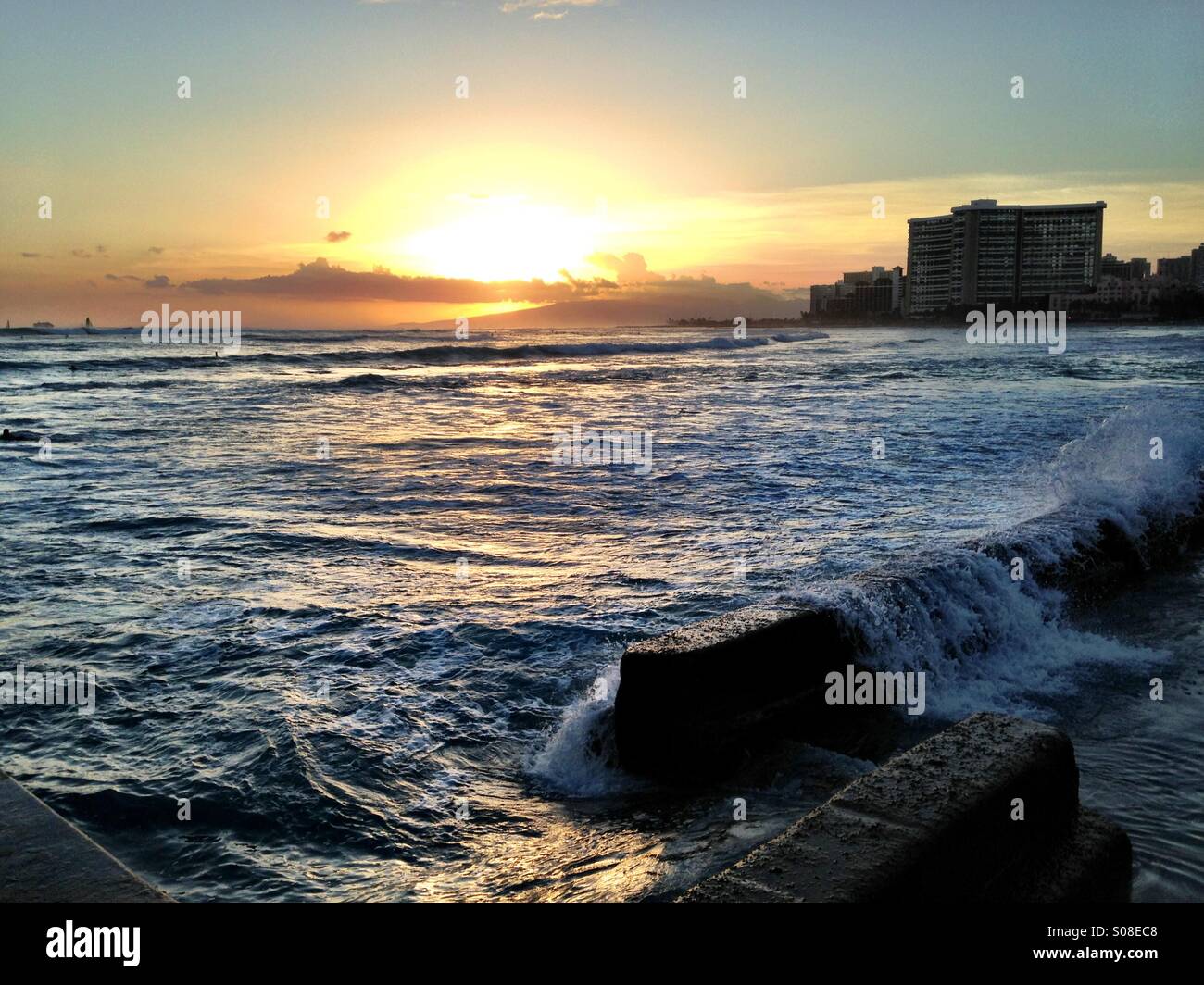 Waikiki beach sunset hi-res stock photography and images - Alamy