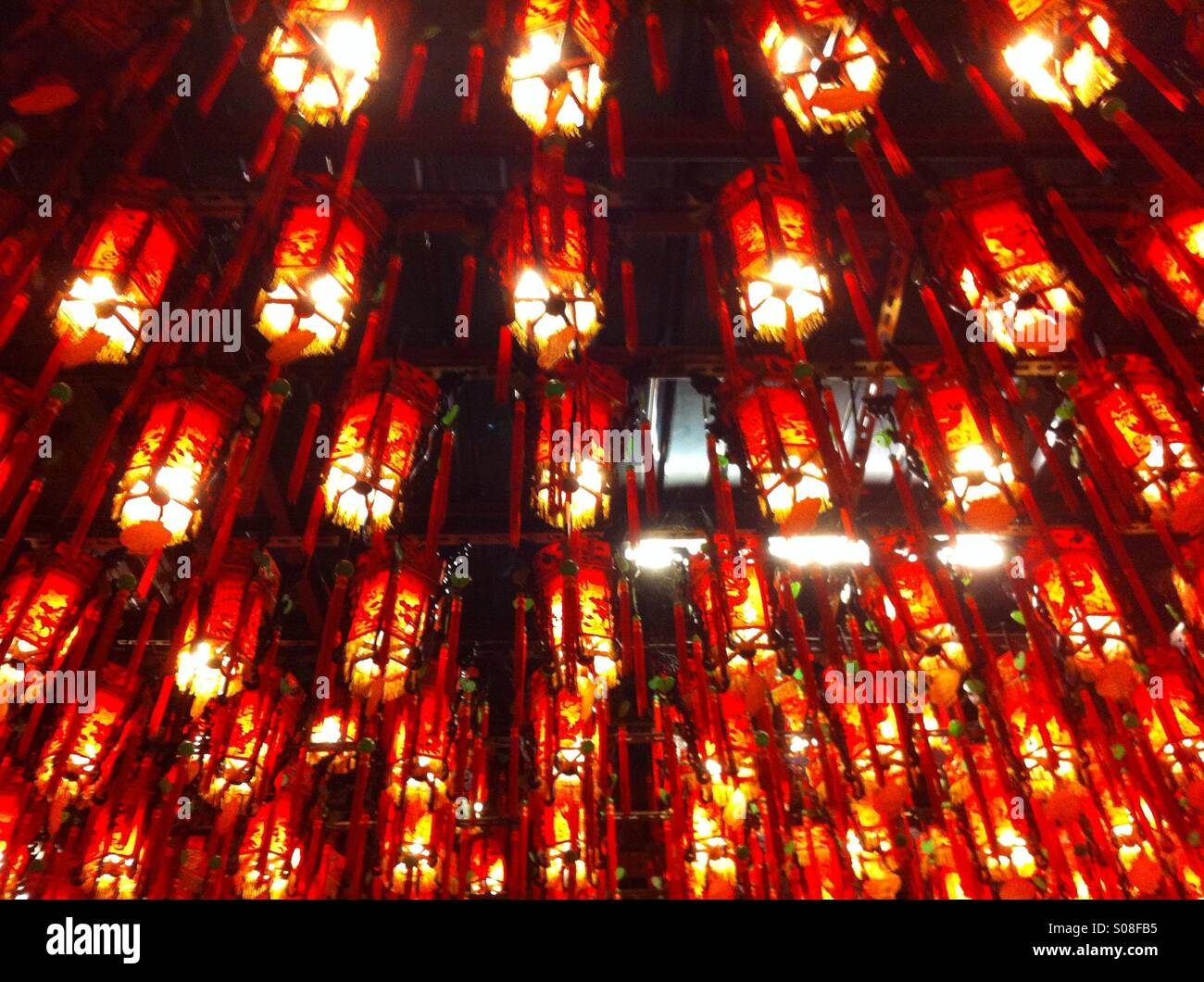 Chinese lanterns lights hi-res stock photography and images - Alamy