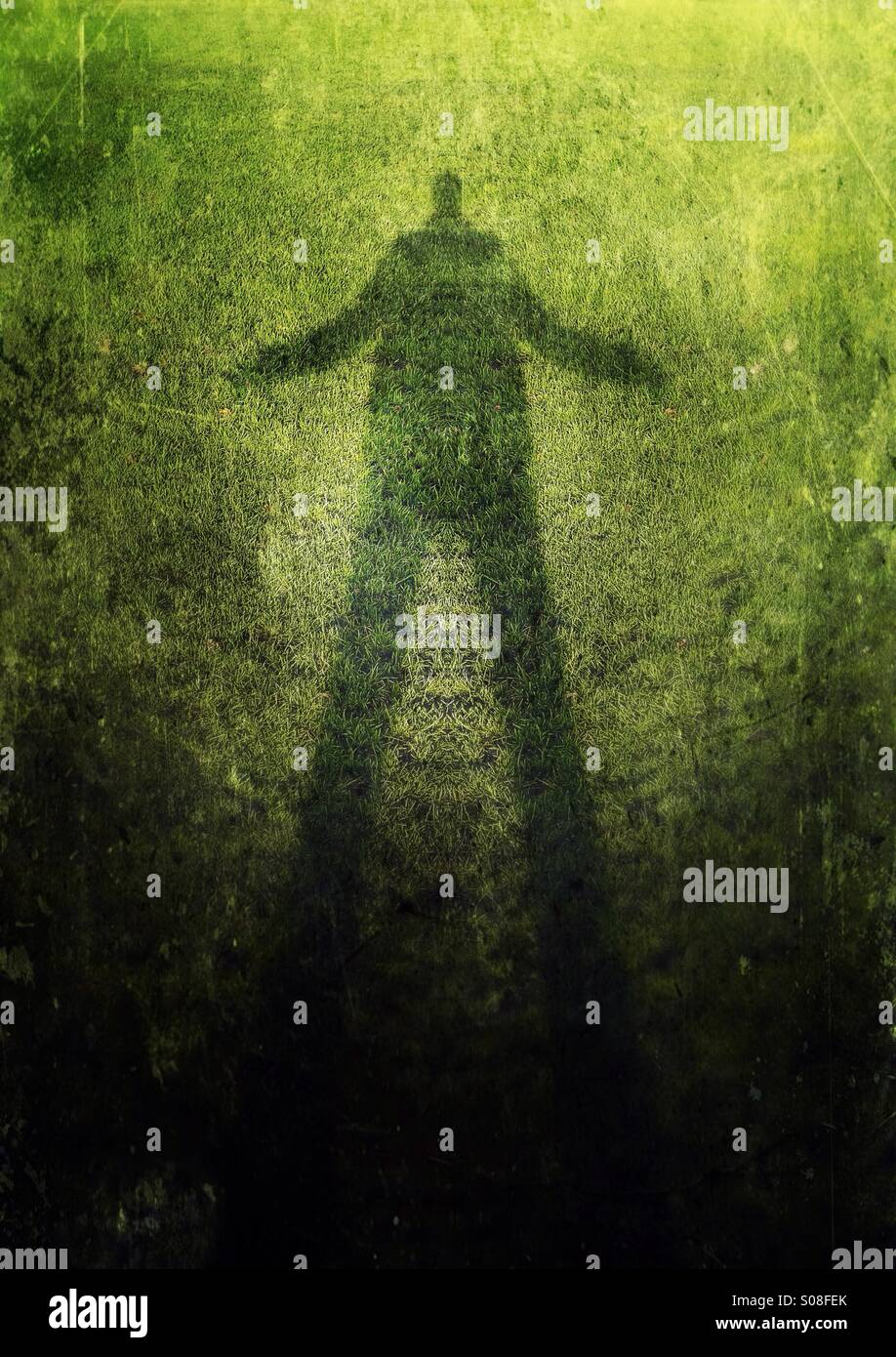 Shadowy Figure Stock Photos & Shadowy Figure Stock Images - Alamy
