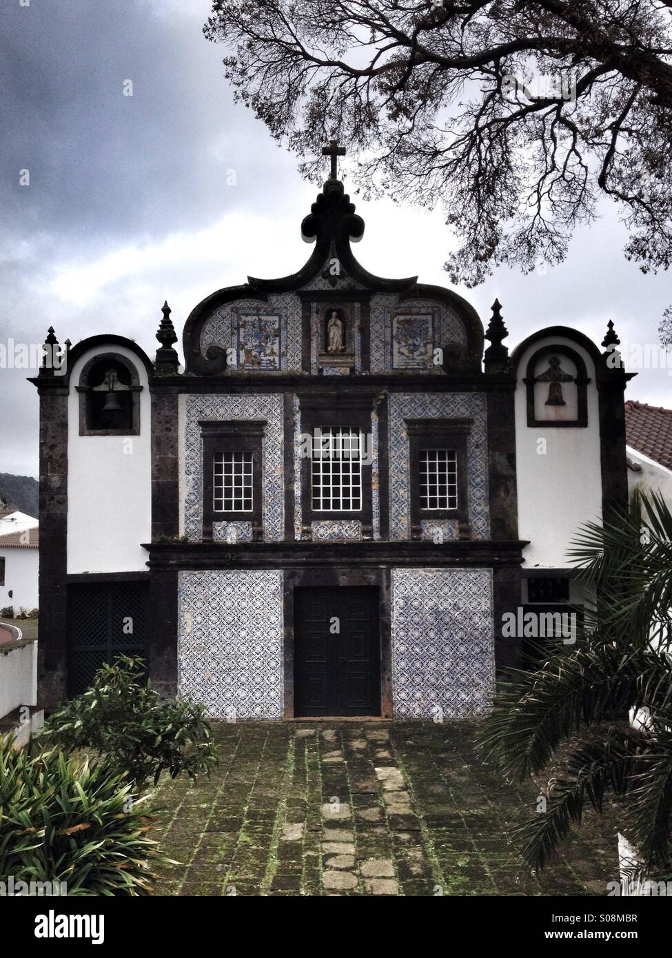 Convent facade hi-res stock photography and images - Alamy