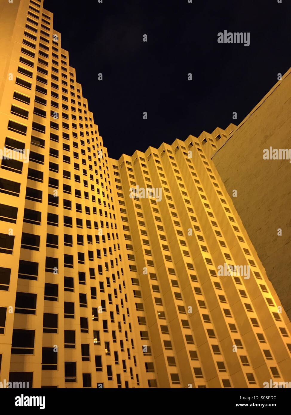 Abstract building angles hi-res stock photography and images - Alamy