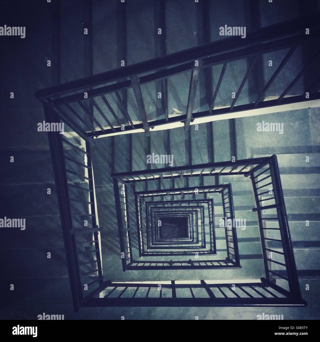 Symmetry shadow hi-res stock photography and images - Alamy