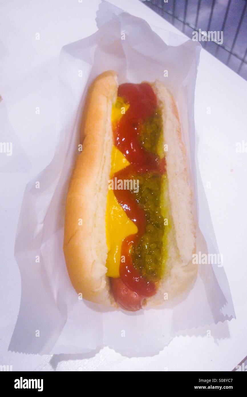 Hot dog relish mustard ketchup hi-res stock photography and images - Alamy