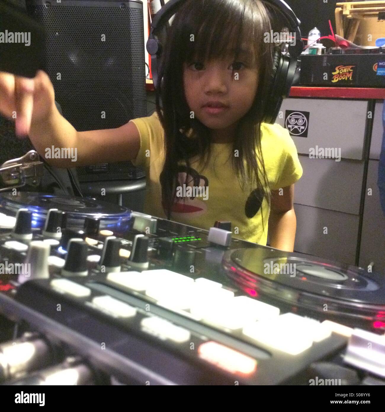 Baby dj hi-res stock photography and images - Alamy