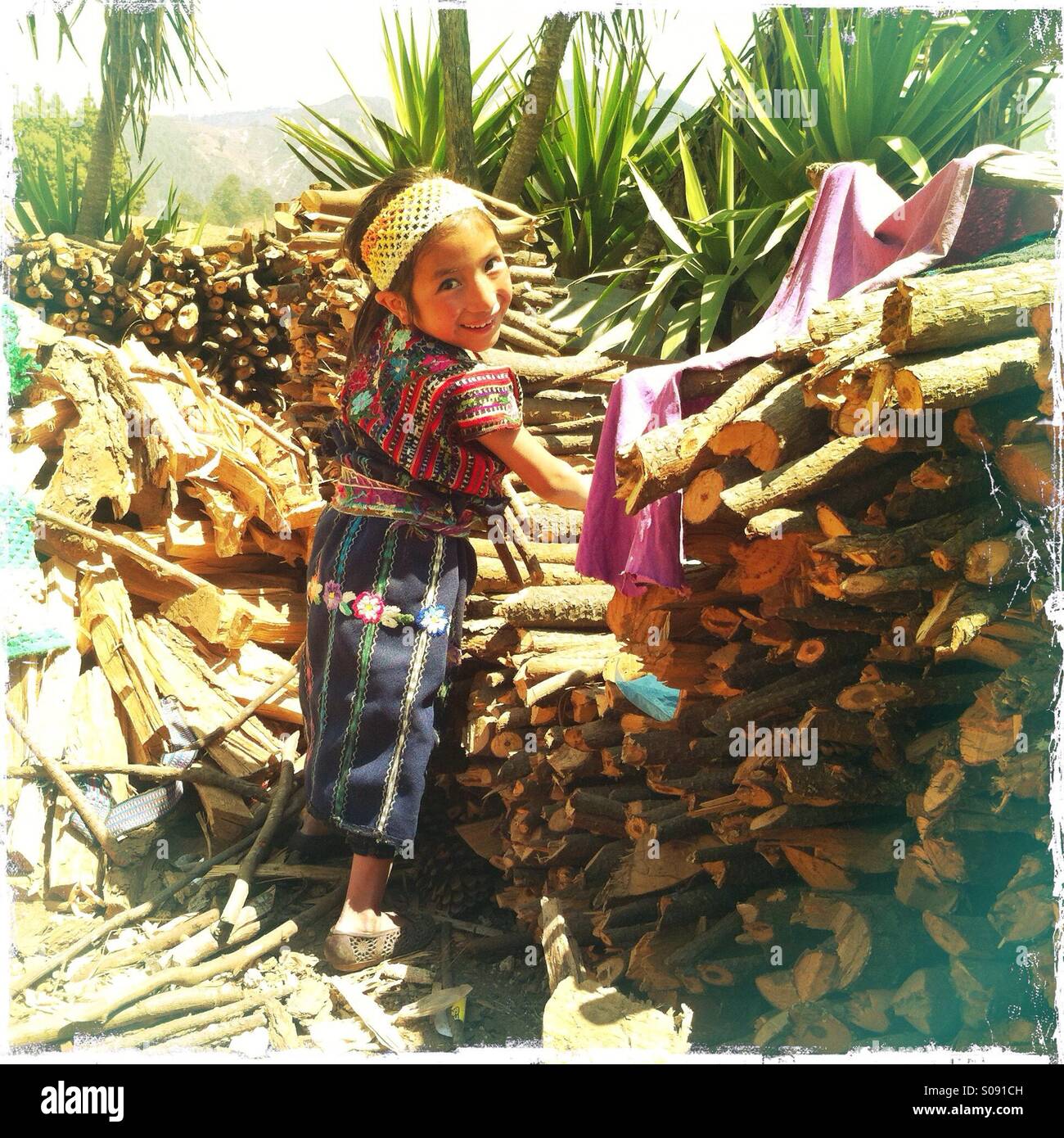 Maya indigenous children hi-res stock photography and images - Alamy