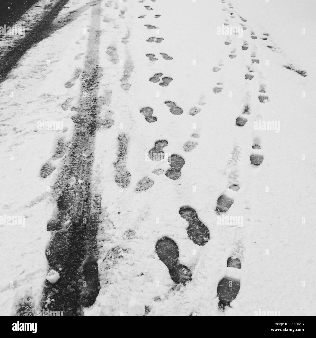 Steps in the snow Black and White Stock Photos & Images - Alamy