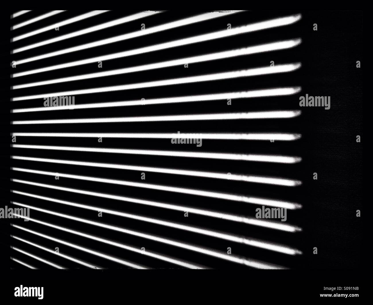 Sunlight lines hi-res stock photography and images - Alamy