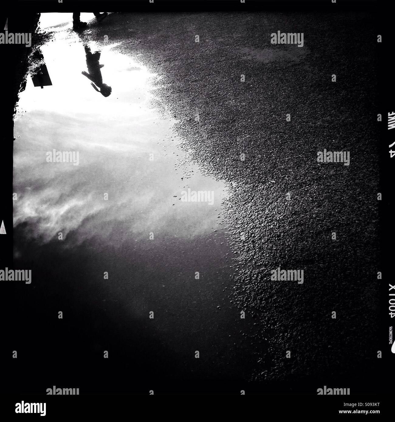 Girl reflection in water hi-res stock photography and images - Alamy