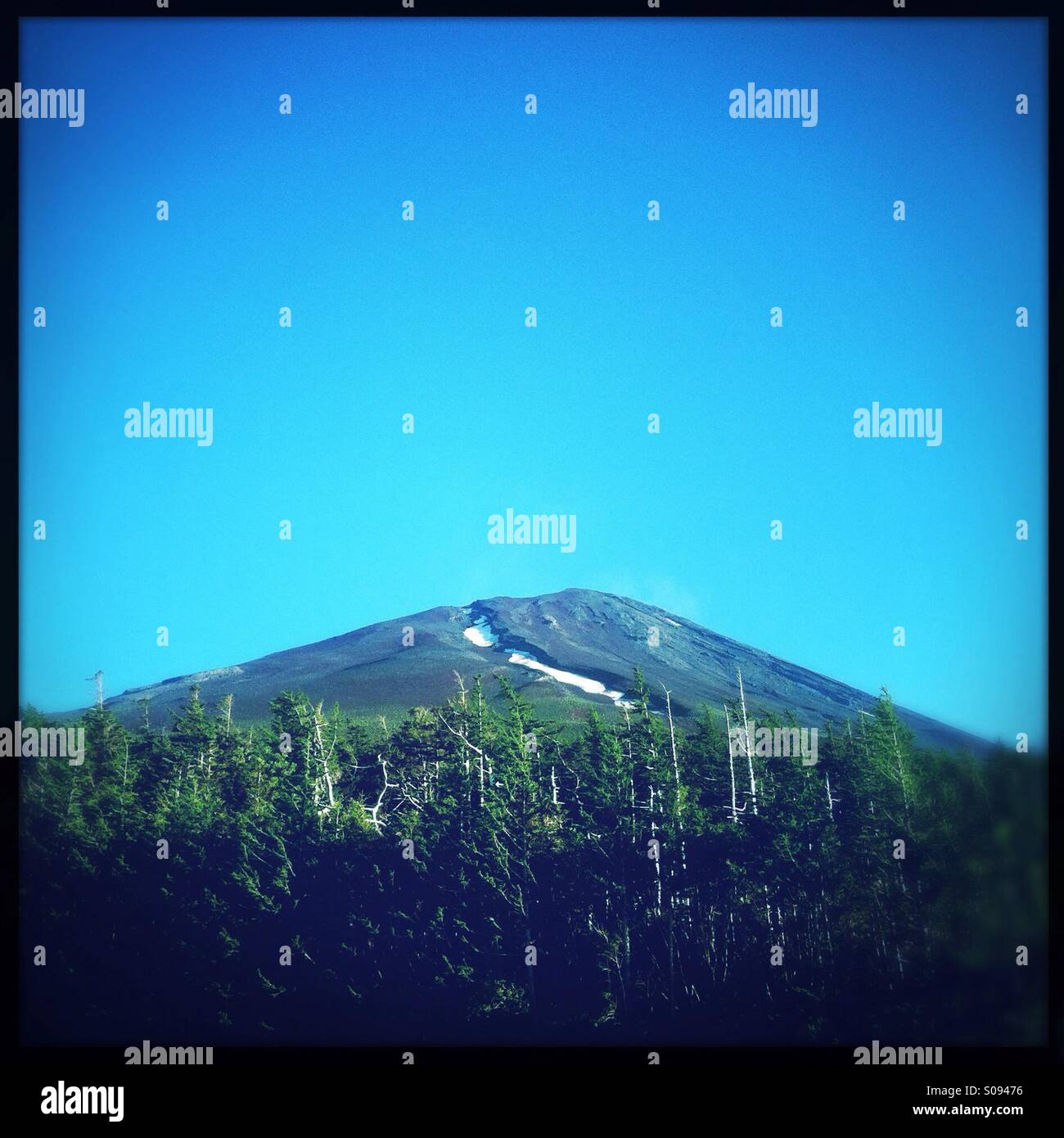 Fuji 5th station hi-res stock photography and images - Alamy