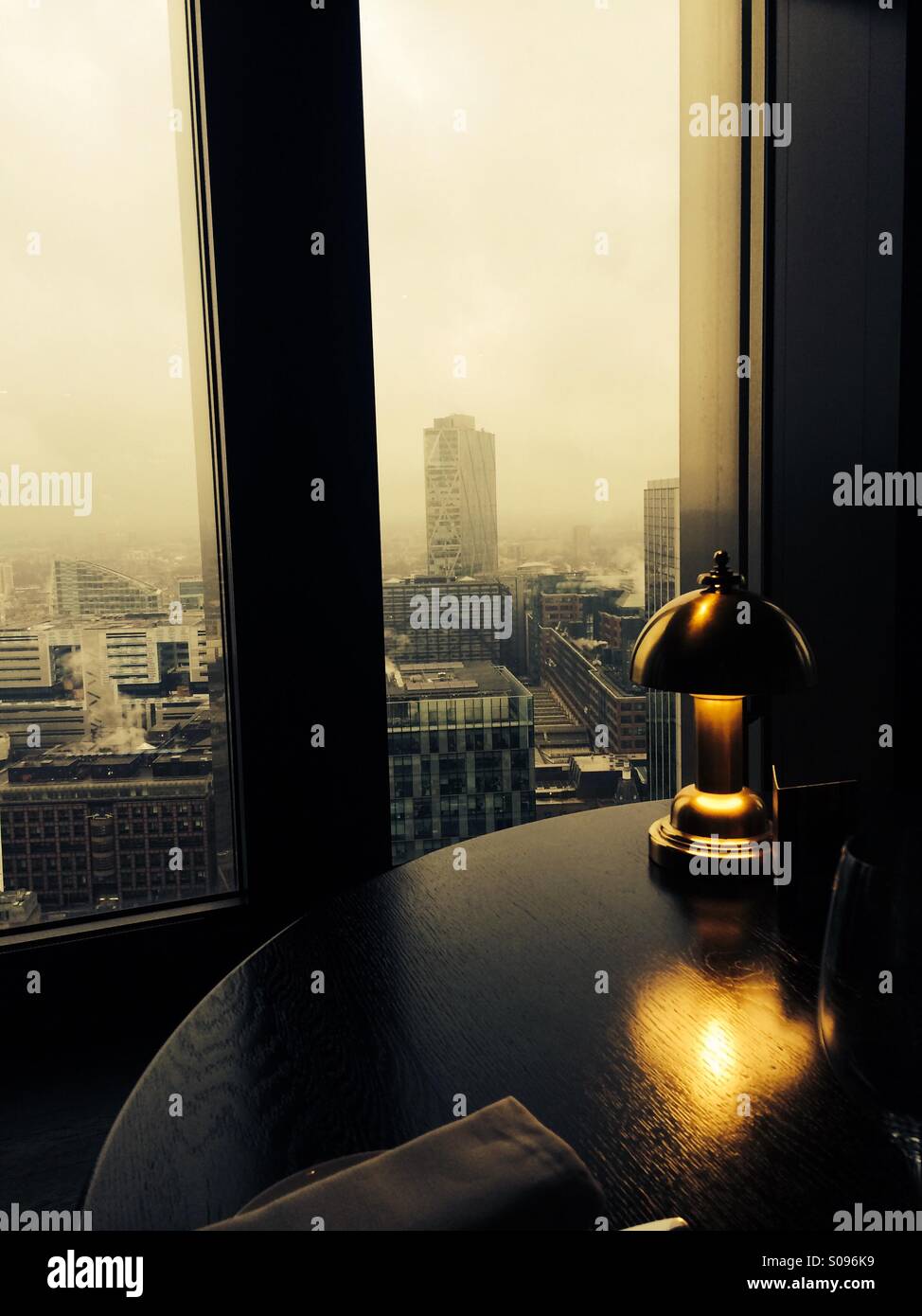 High rise dining hi-res stock photography and images - Alamy