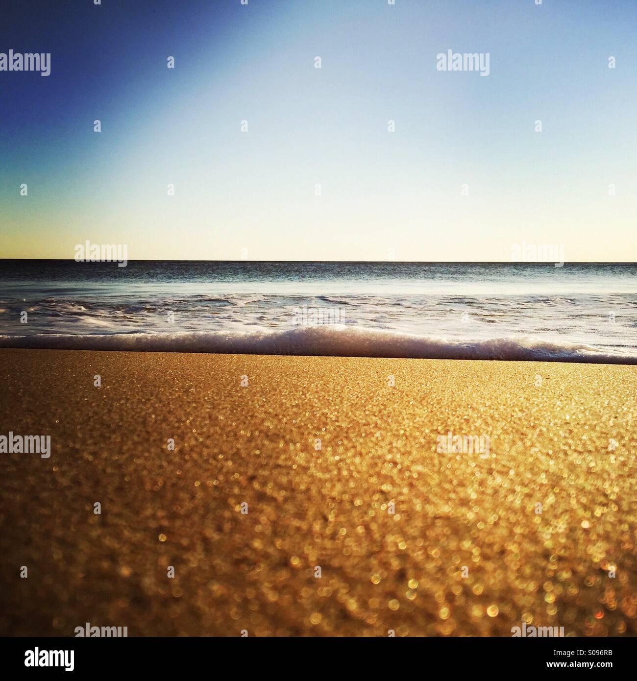 Beach sand waves warm texture hi-res stock photography and images - Alamy