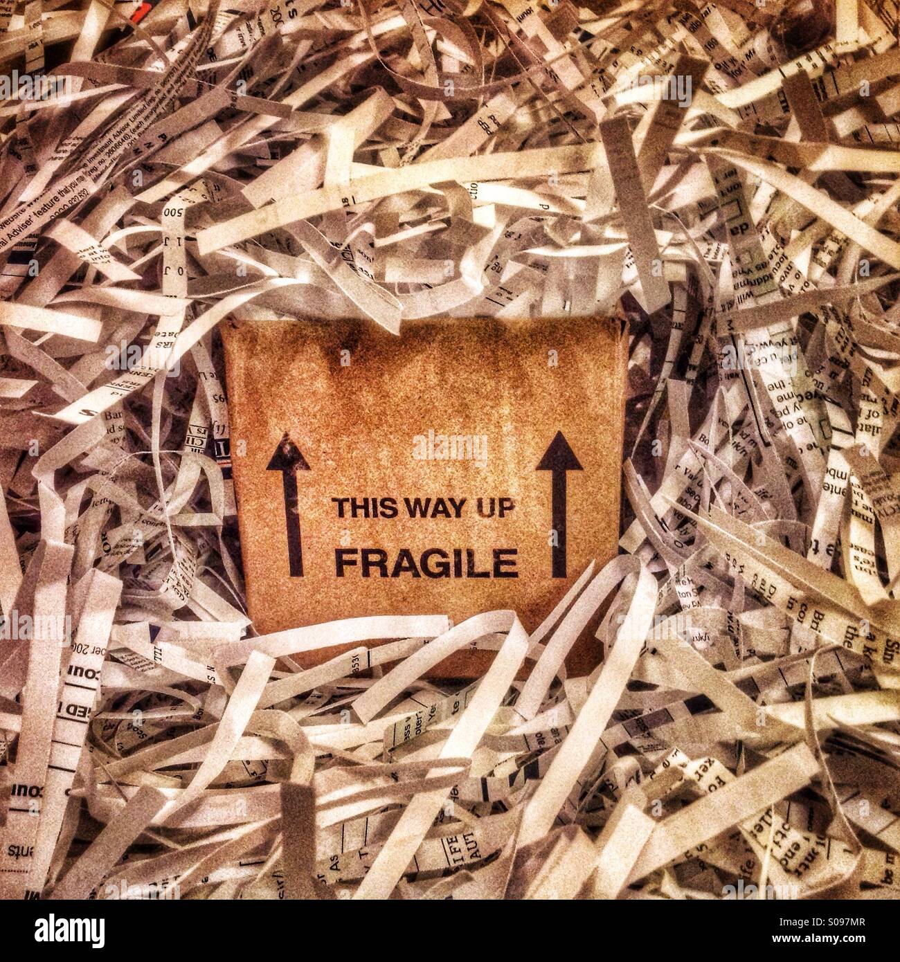 Fragile boxes hi-res stock photography and images - Alamy