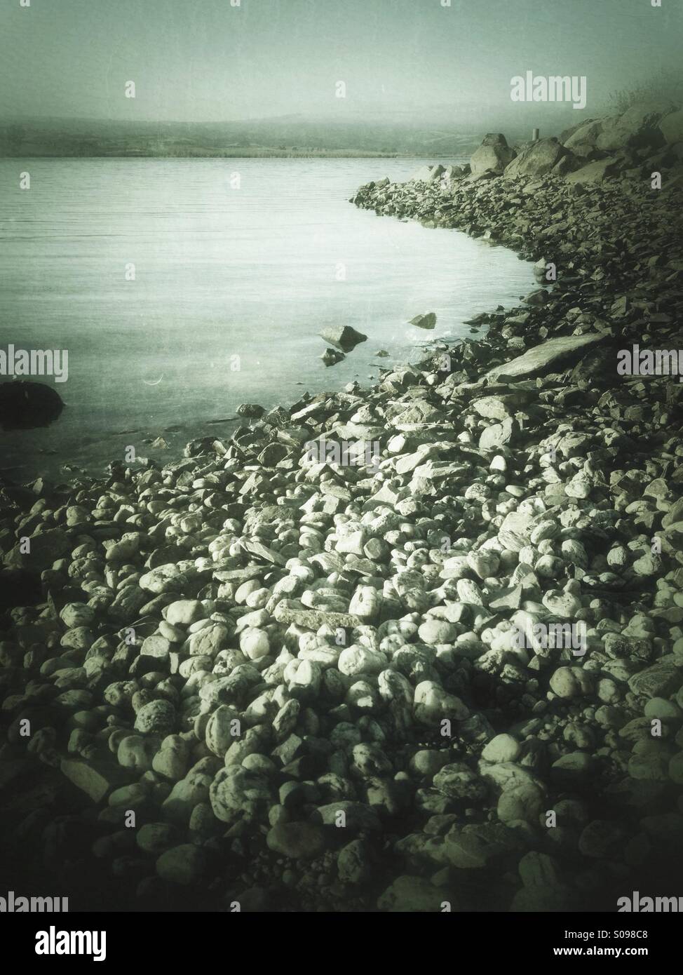 Pebble pond hi-res stock photography and images - Alamy