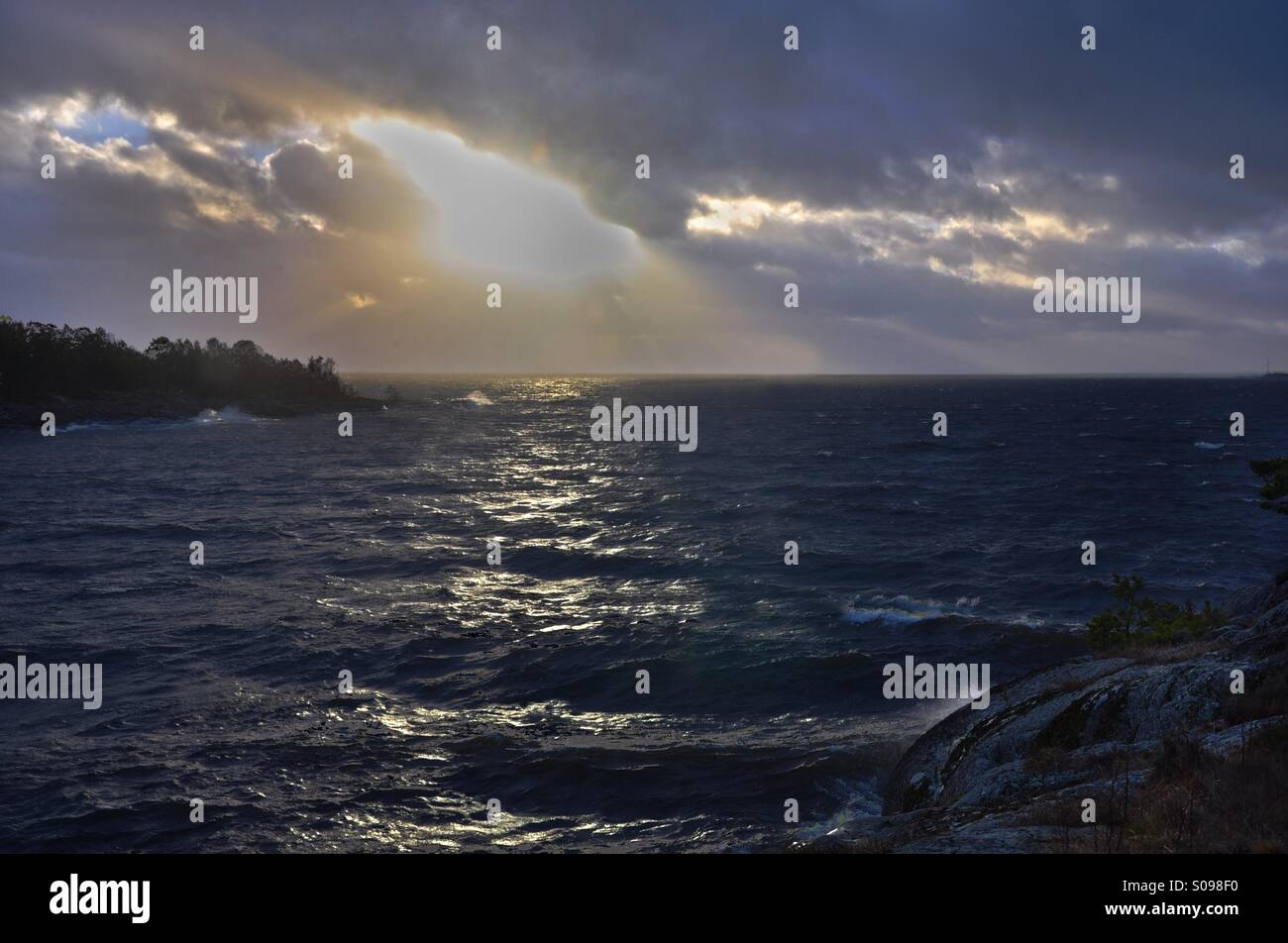 Vatten hi-res stock photography and images - Alamy