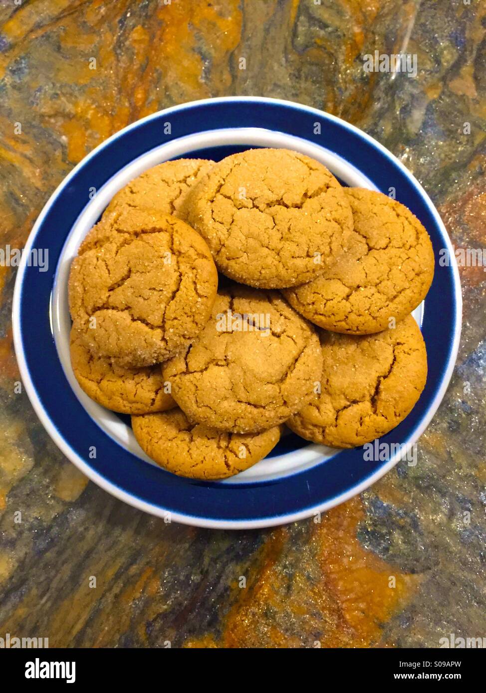 Cookies plate hi-res stock photography and images - Alamy