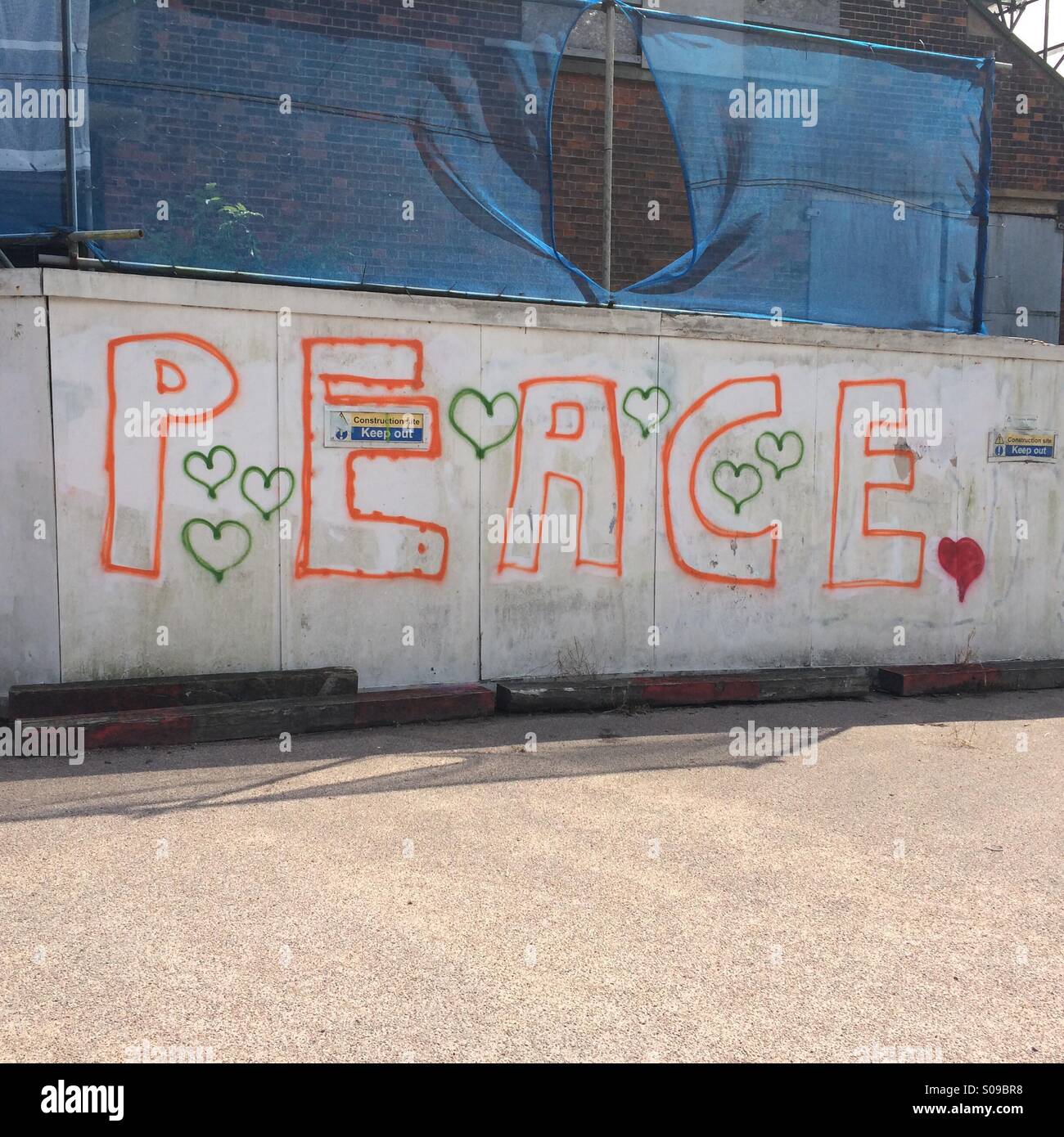 Peace on the wall hi-res stock photography and images - Alamy