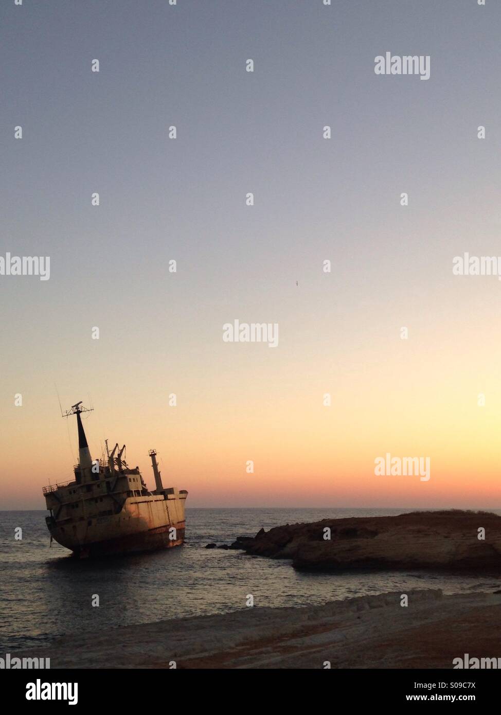 Shipwreck on the beach hi-res stock photography and images - Alamy