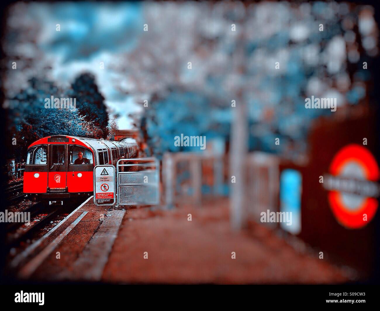 London underground tube train logo station piccadilly line platform hi ...