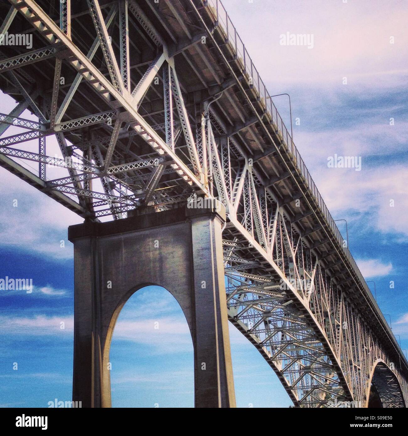 Bridges underpass hi-res stock photography and images - Alamy