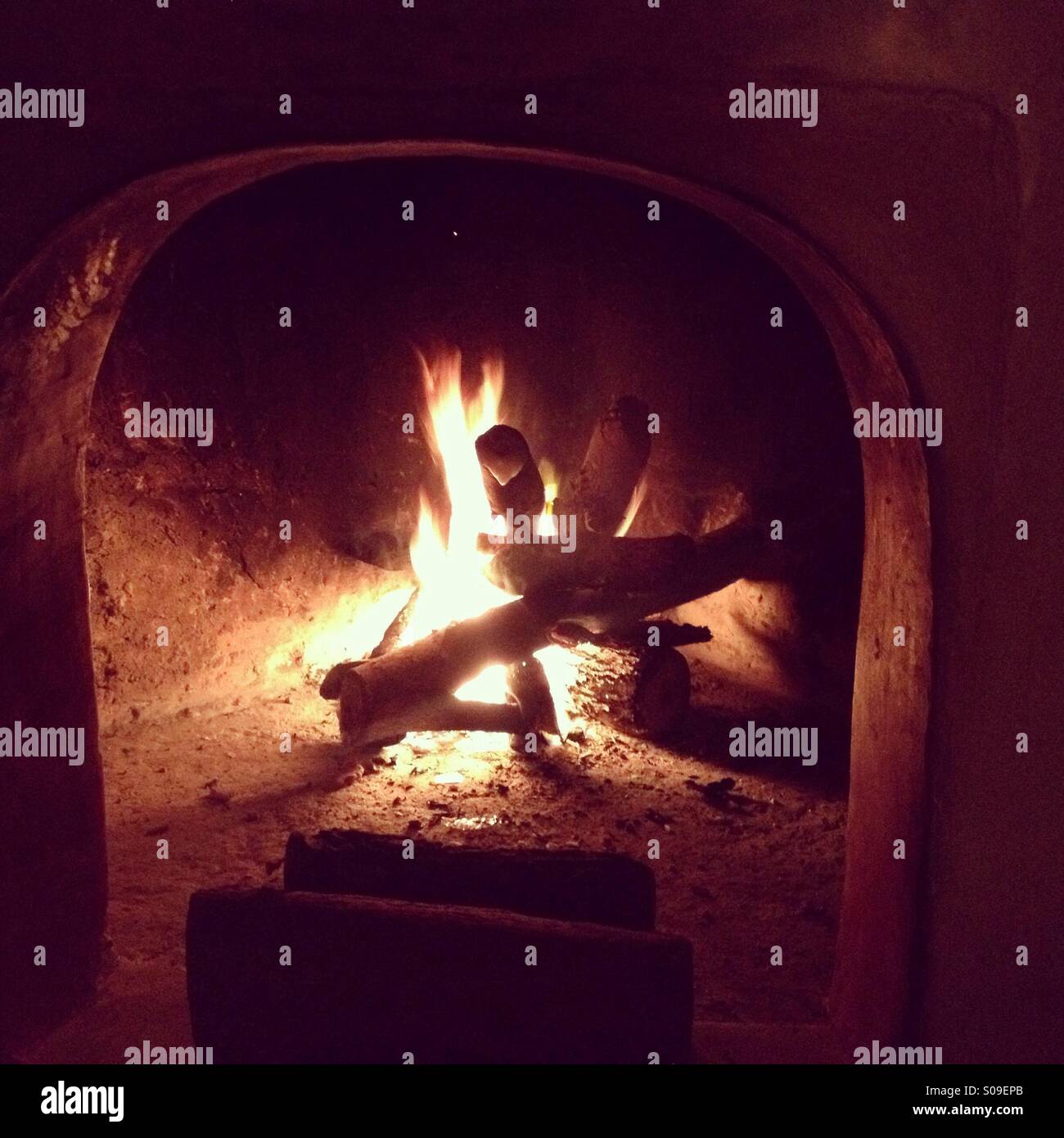 Fire in wood hi-res stock photography and images - Alamy