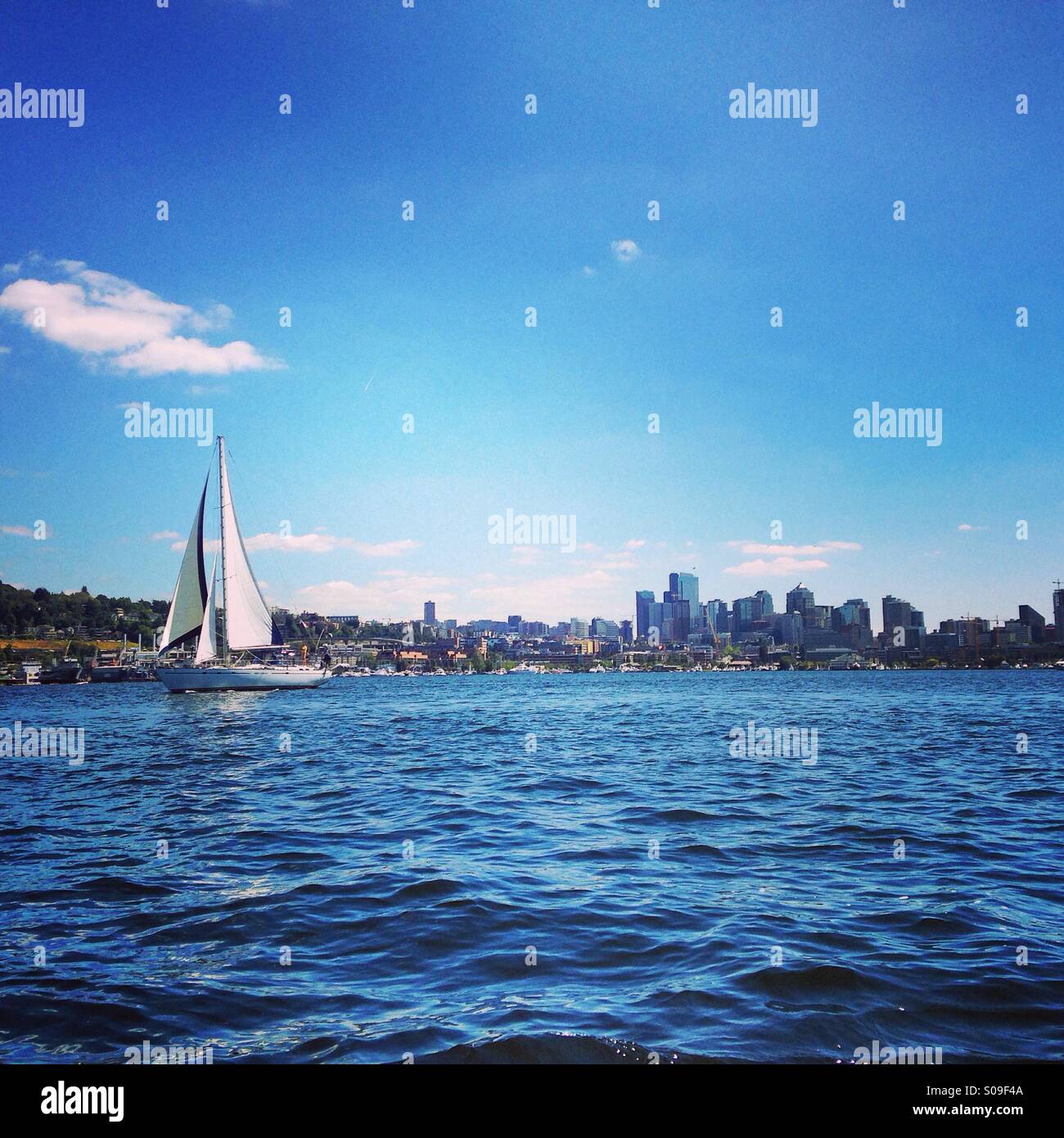 Seattle sailing hi-res stock photography and images - Alamy