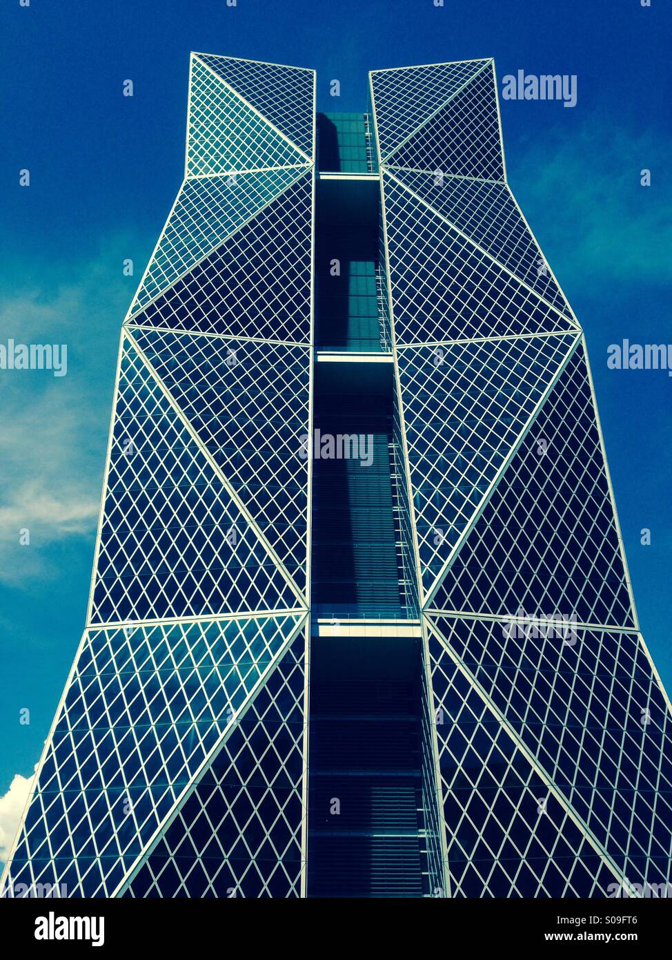 Morden building hi-res stock photography and images - Alamy