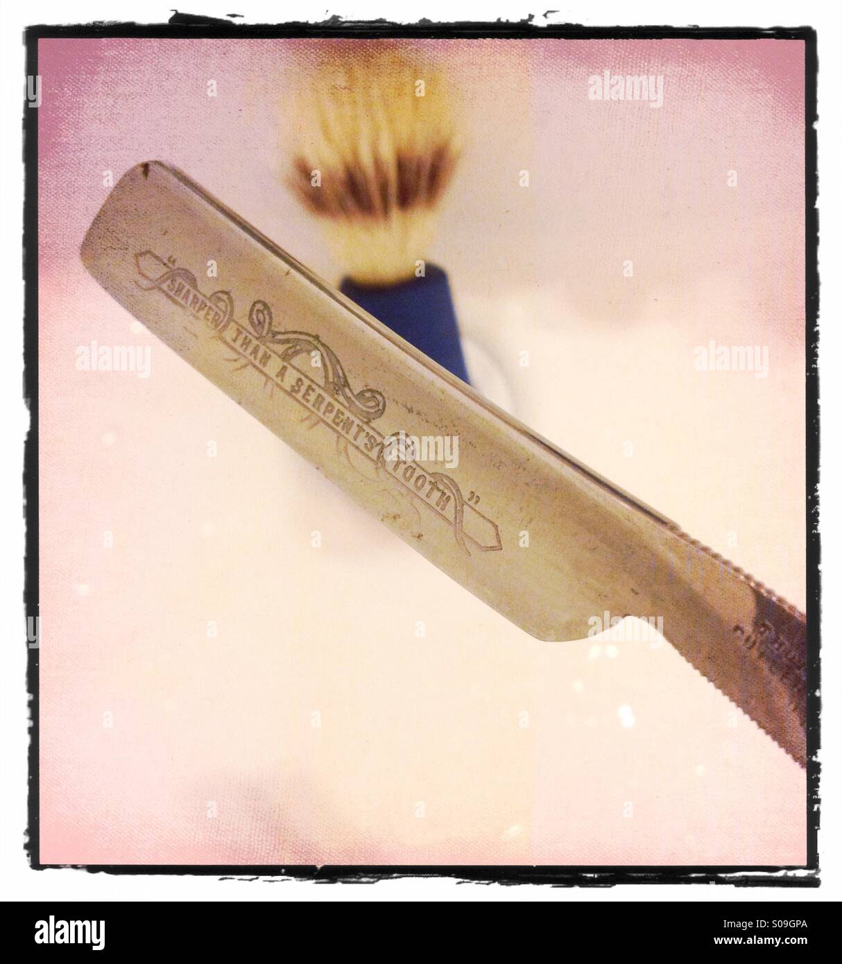 Straight razor shaving hi-res stock photography and images - Alamy