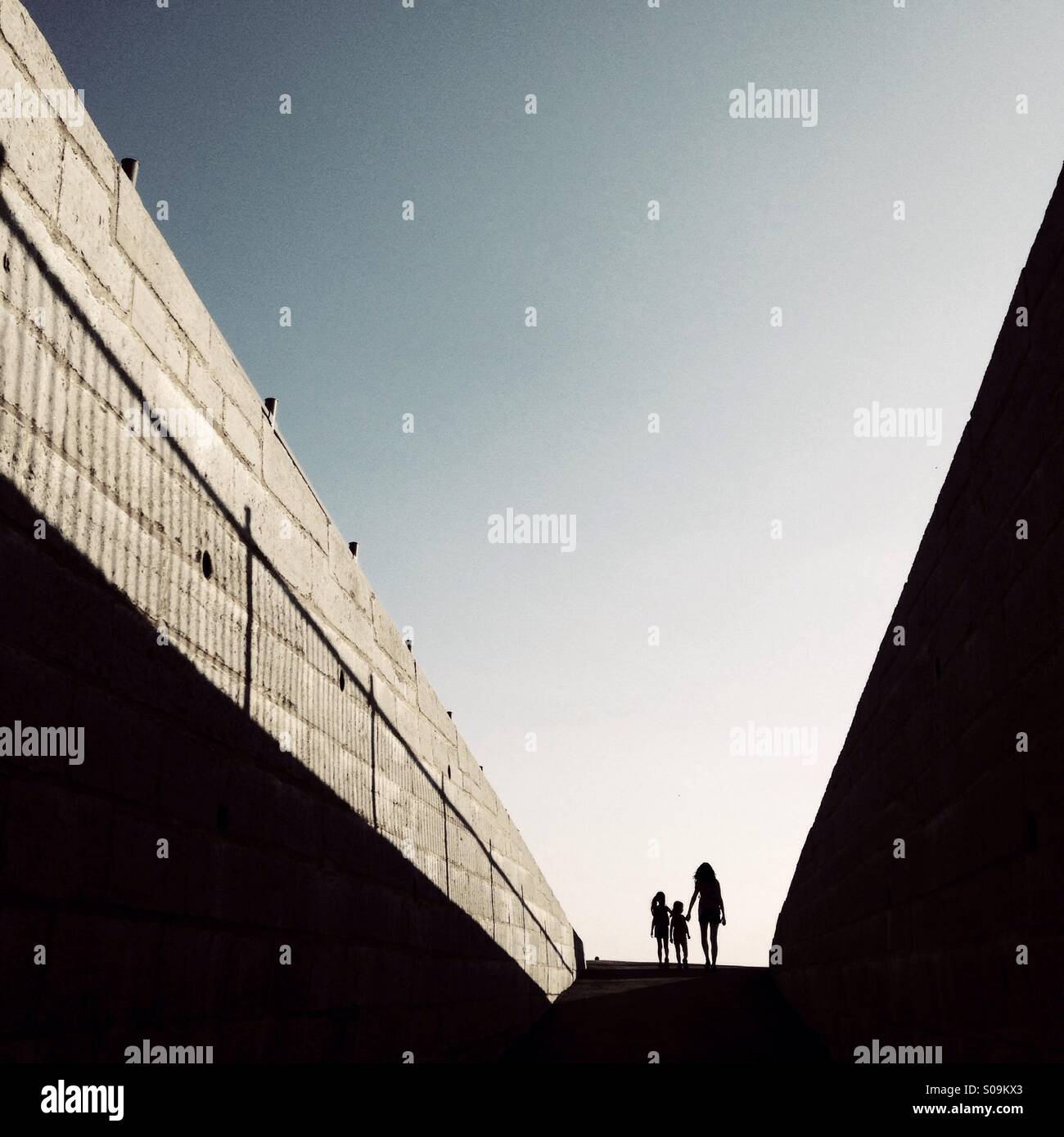 Ramp silhouette hi-res stock photography and images - Alamy