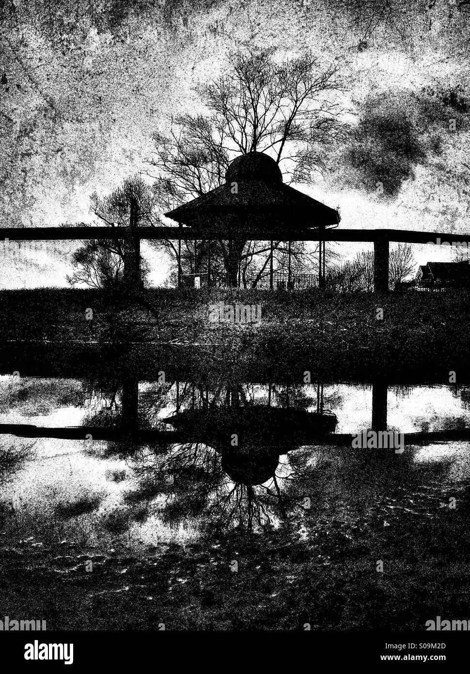 Reflections in the puddle hi-res stock photography and images - Alamy