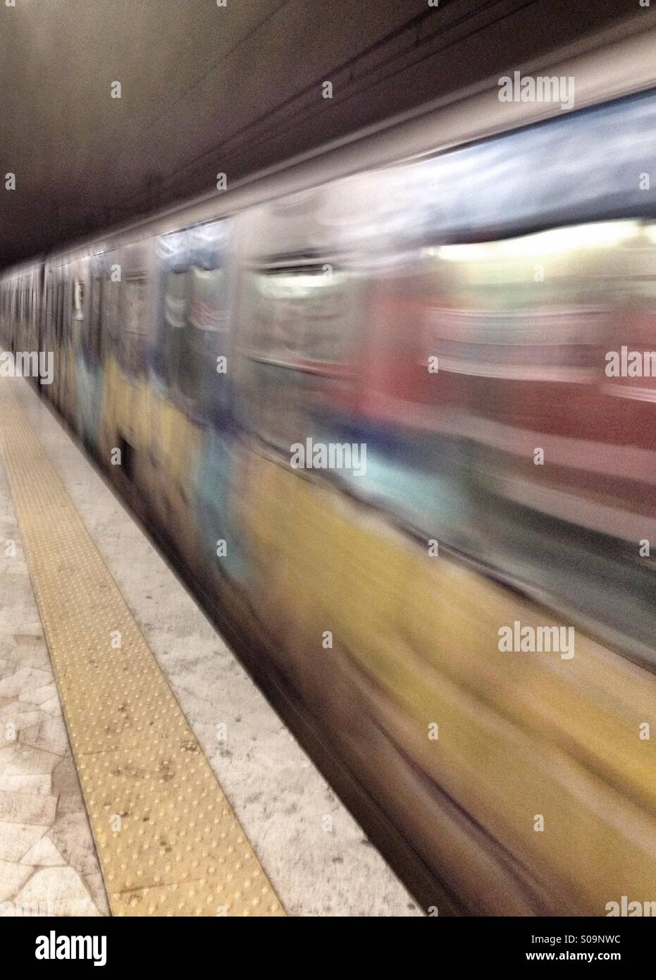 Roma subway hi-res stock photography and images - Alamy