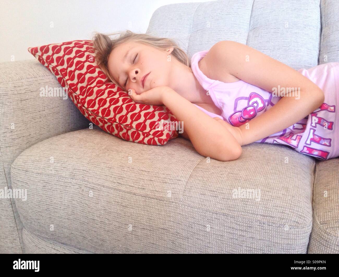 Sleeping child asleep sofa hi-res stock photography and images - Alamy