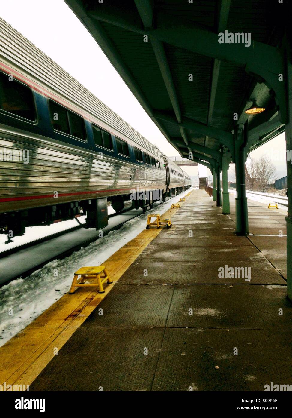 Commuter rails hi-res stock photography and images - Alamy
