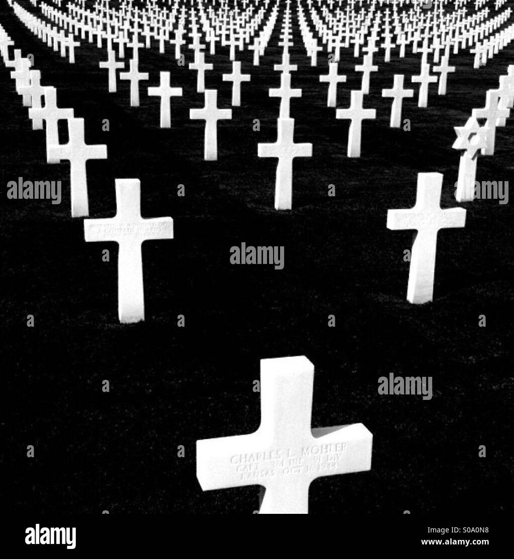 War graves american military Black and White Stock Photos & Images - Alamy