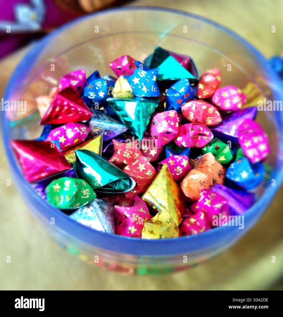 Folding paper hi-res stock photography and images - Alamy