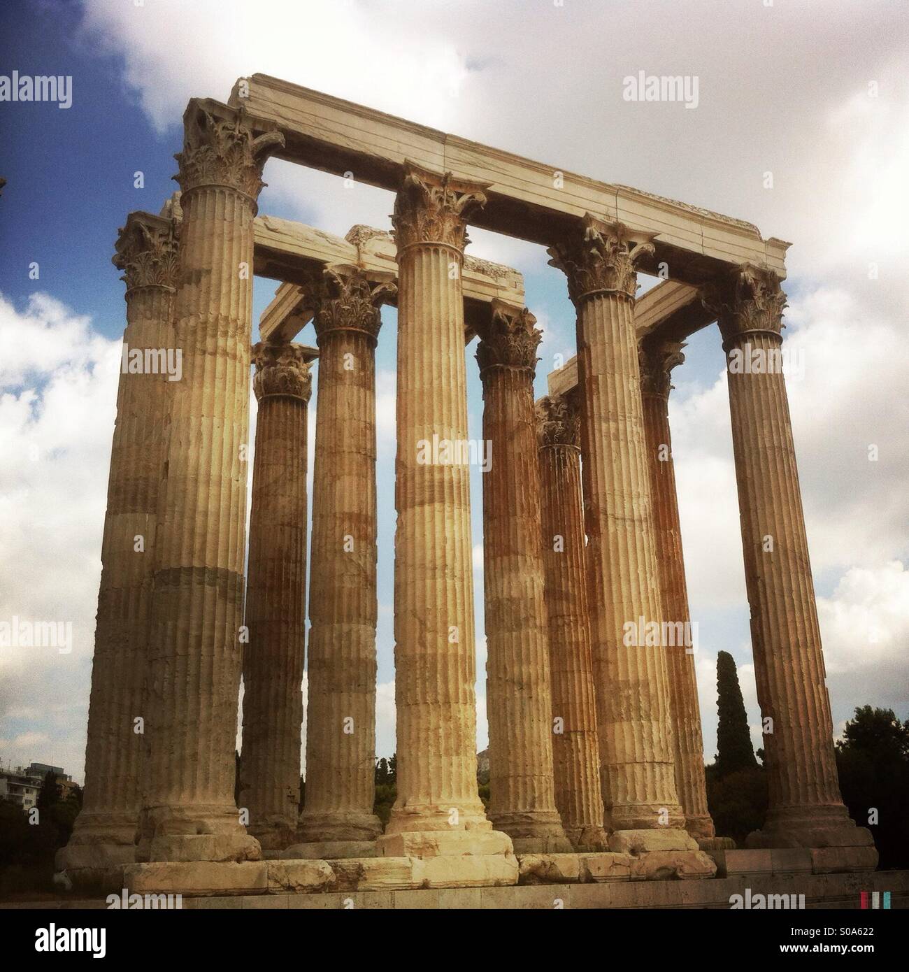 Olympieion hi-res stock photography and images - Alamy