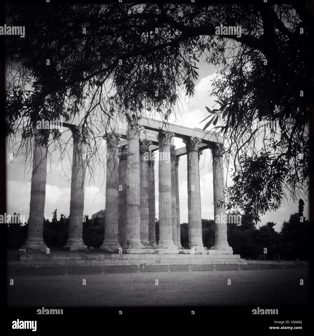 Olympieion hi-res stock photography and images - Alamy