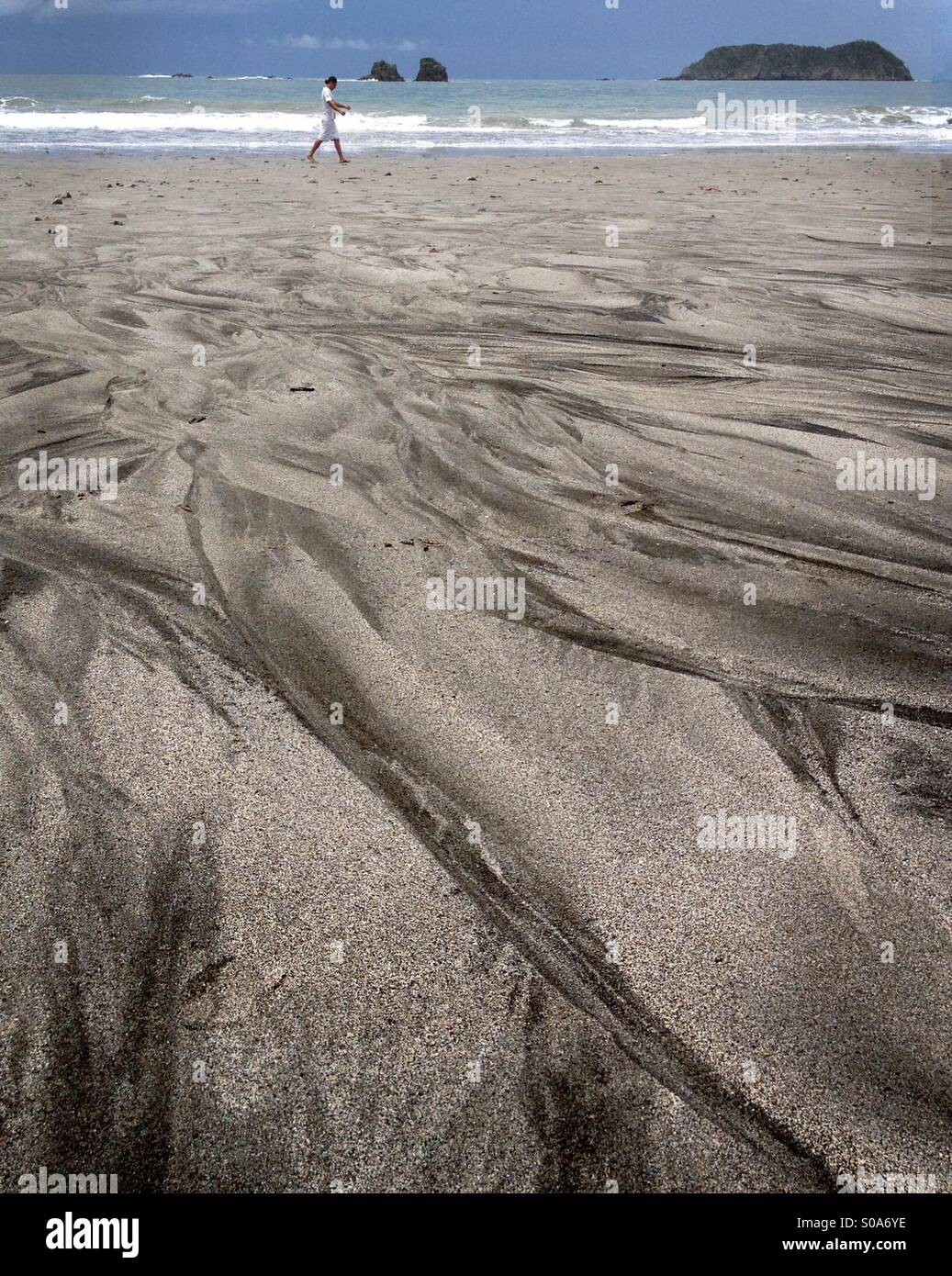 Beach geometry hi-res stock photography and images - Alamy