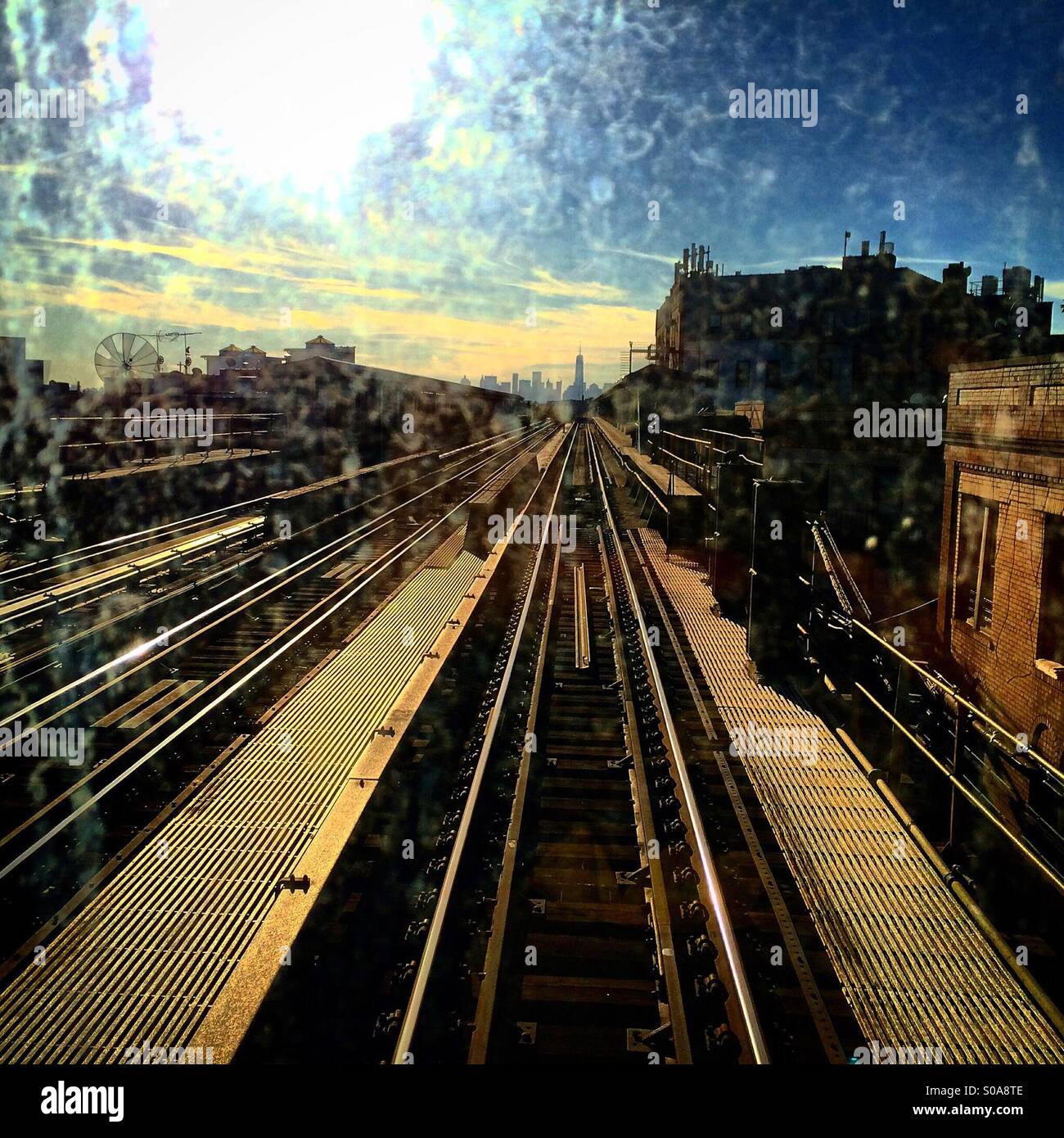 Queens train hi-res stock photography and images - Alamy