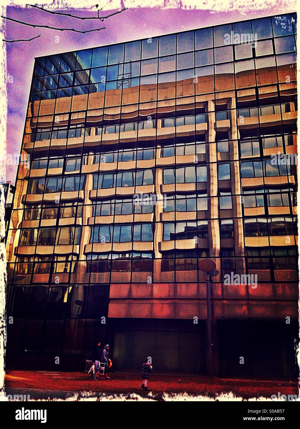 Central london glass building hi-res stock photography and images - Alamy