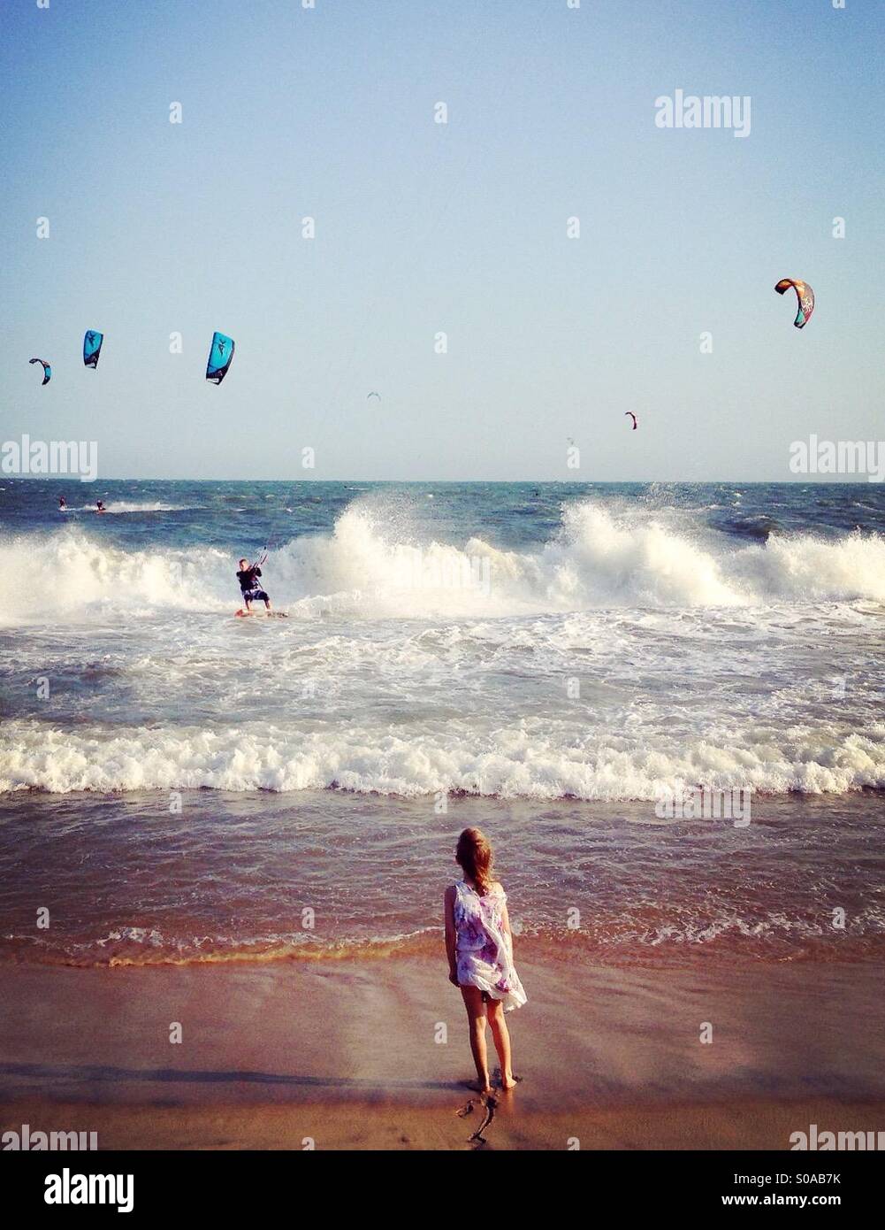 Girl surfing wave hi-res stock photography and images - Alamy