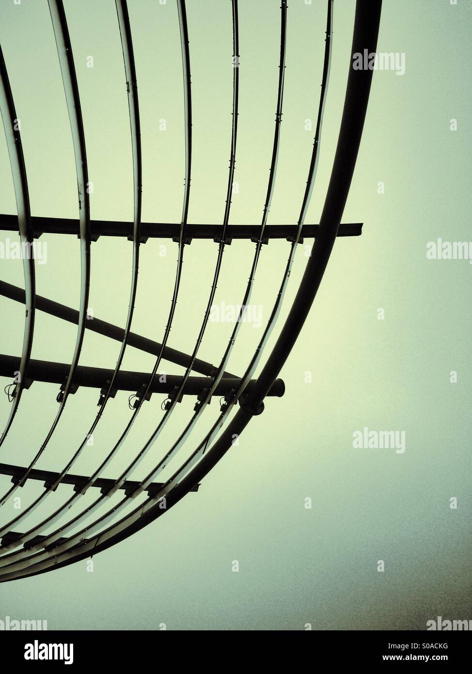 Curved steel structure hi-res stock photography and images - Alamy