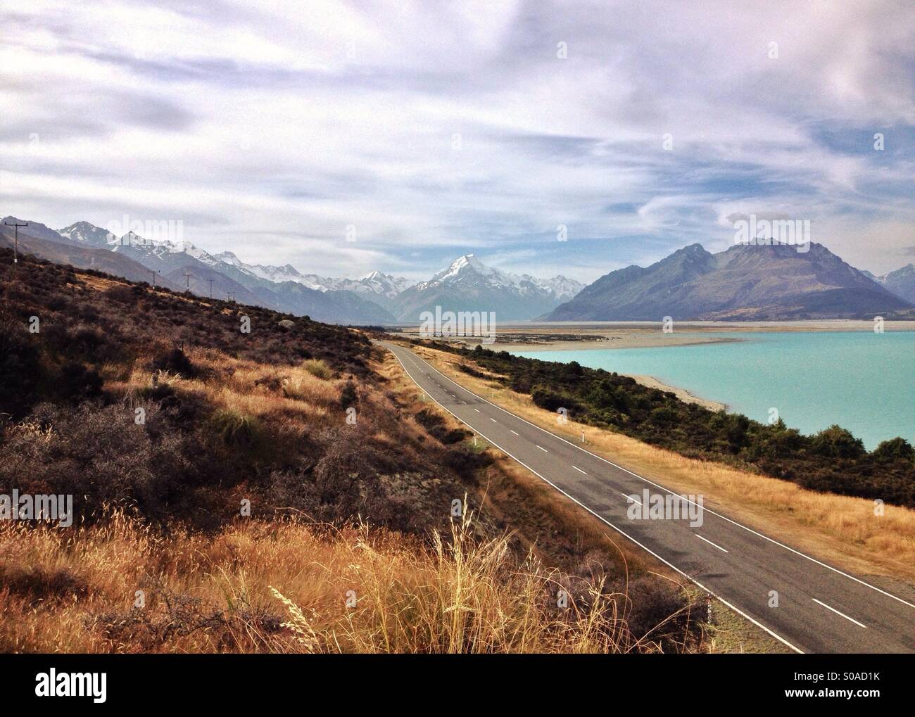 Turquoise lake pukaki hi-res stock photography and images - Alamy