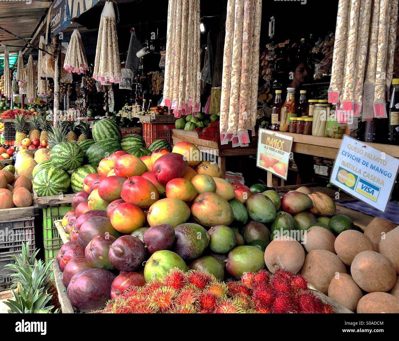 Fruitstand hi-res stock photography and images - Alamy