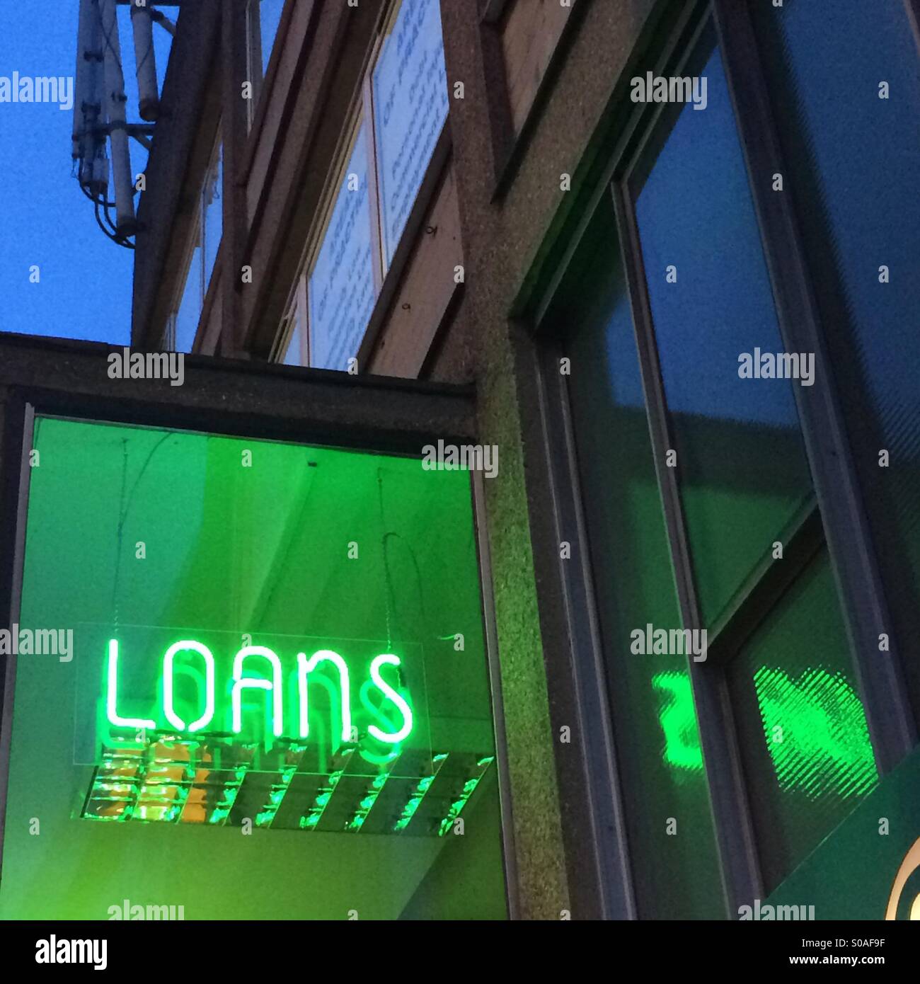 Bank neon sign hi-res stock photography and images - Alamy
