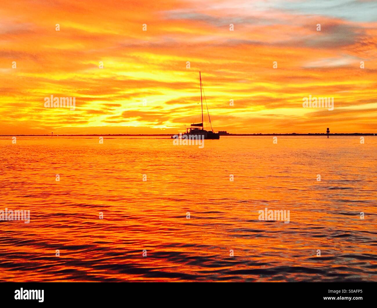 Amazing sunset colors hi-res stock photography and images - Alamy